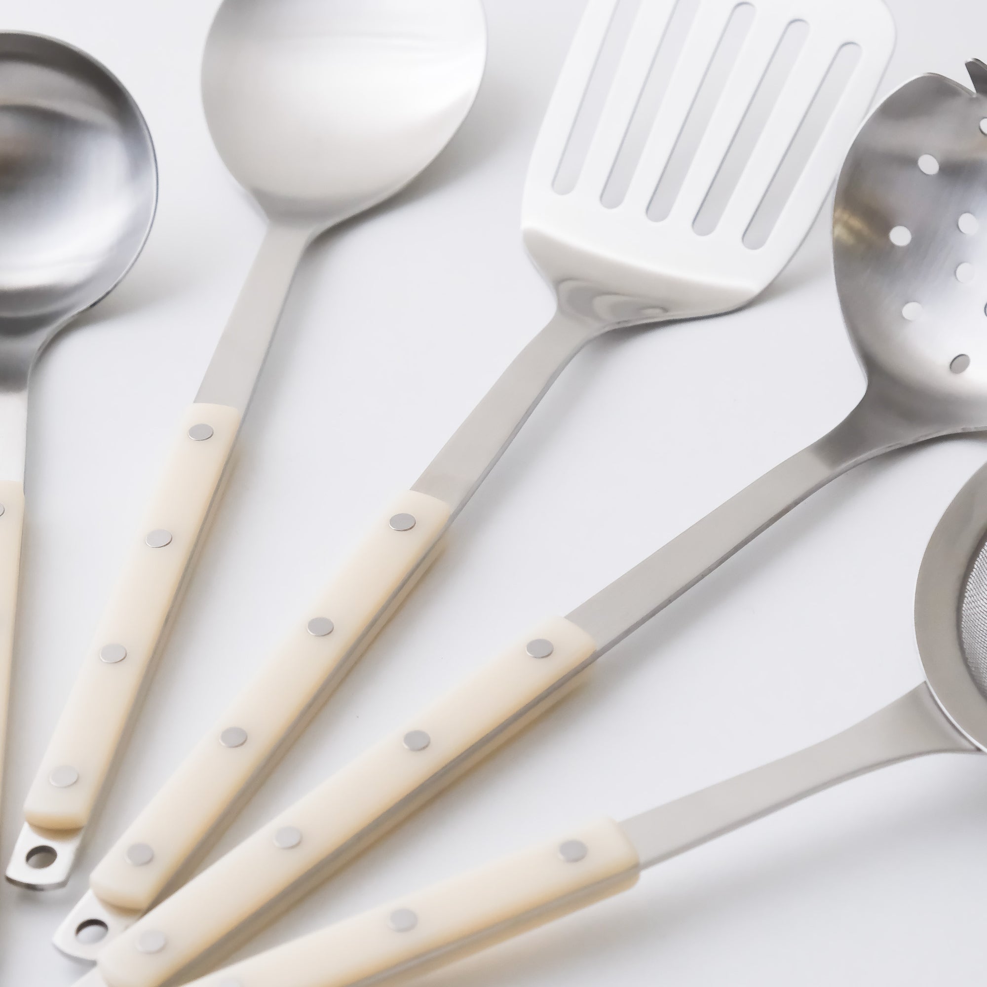 Bistro Cooking Tools (7 Options) - Vanilla